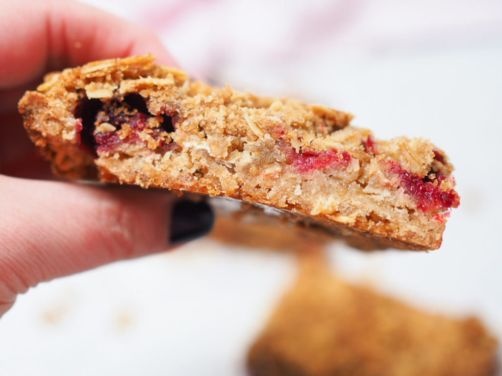 Raspberry Crumble Slice – Like A Vegan